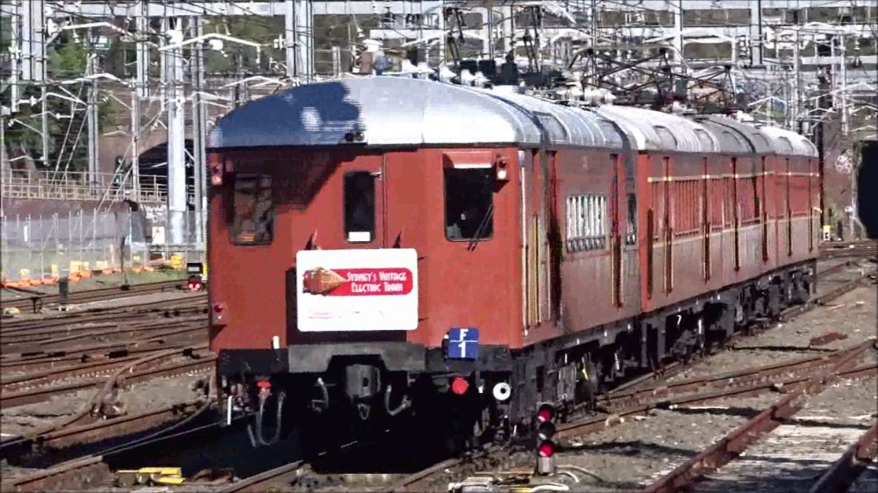 Sydney Trains - Red Rattler - YouTube