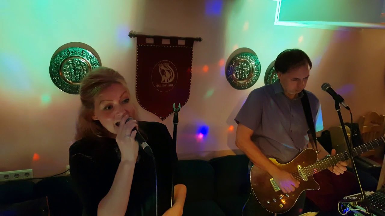 IRENA & Ivar Hansen - Tulbid ja bonsai (Live) - YouTube