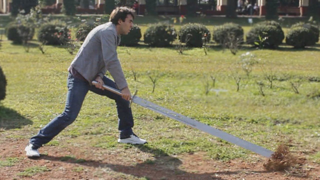 Giant sword - Rolling with the sword - YouTube