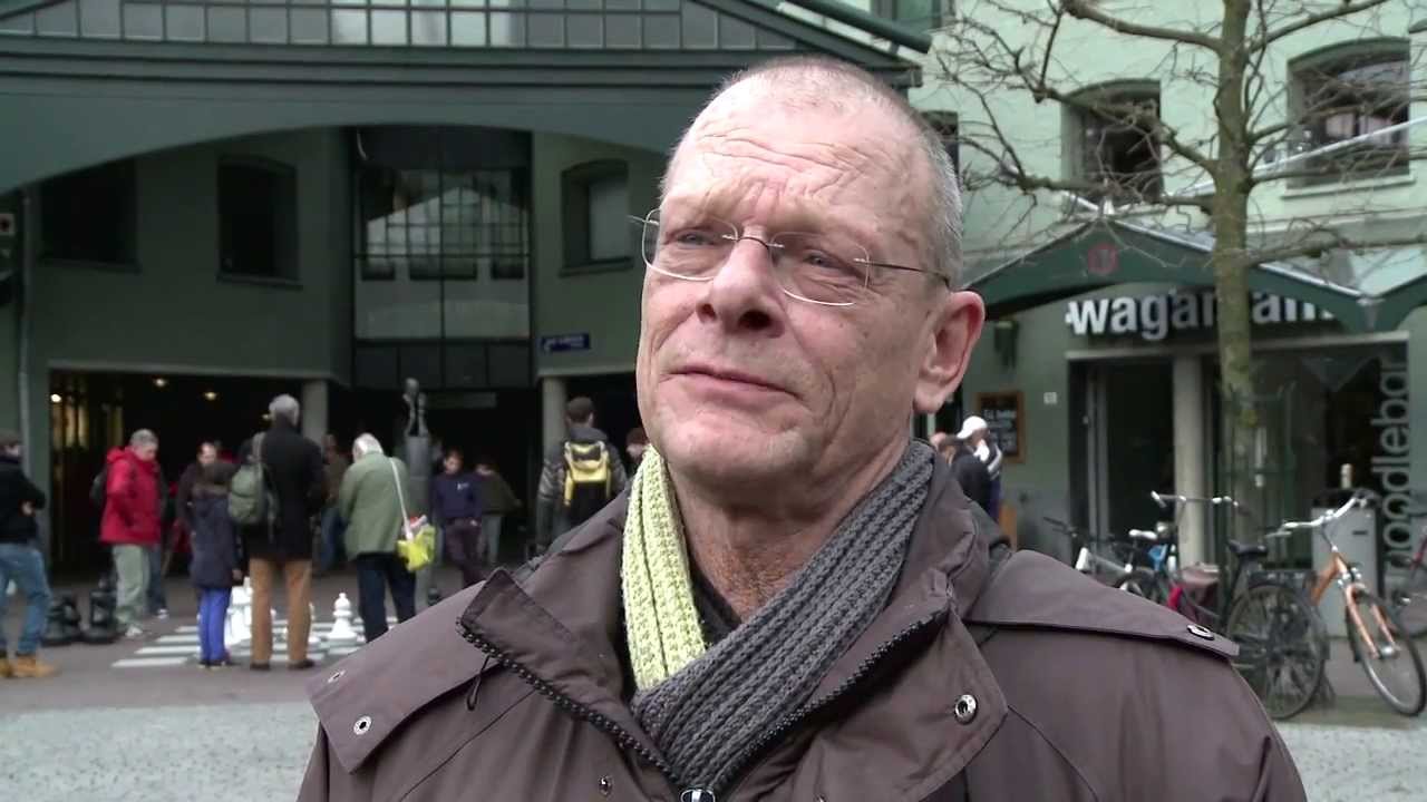 GERARDJAN RIJNDERS steunt RADUGA the app - YouTube