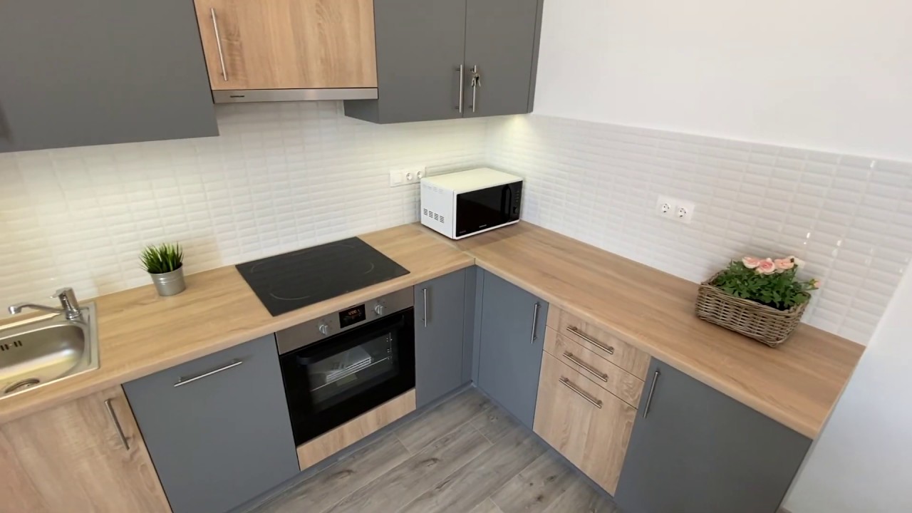 Superrent - Szinyei Merse utca - YouTube