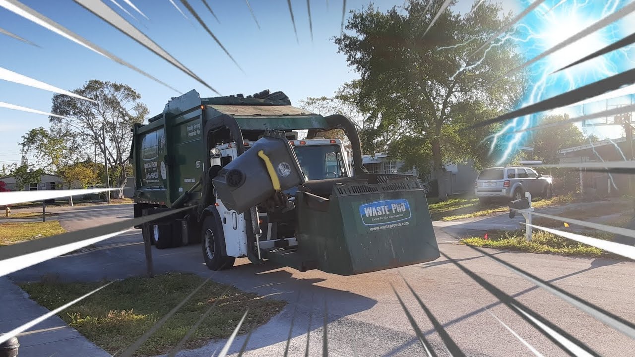 Waste Pro: Revving Mack LEU Heil Half/Pack Curotto Can No. 1937 on ...