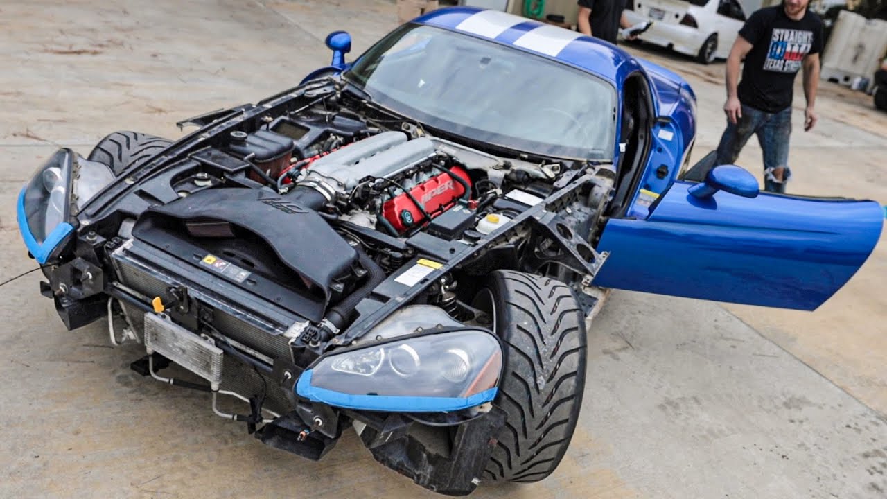 Starting my Big Cam Dodge Viper for the First Time! - YouTube