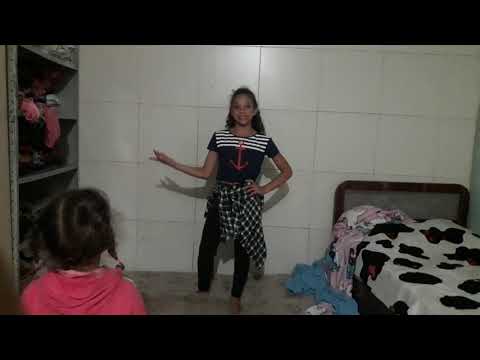 Batalha Contra prima dançando funk