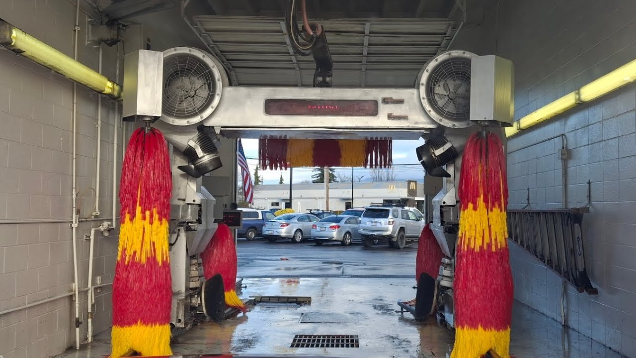 Shitty Ryko Voyager @ Location 1 Lube It USA, Eugene OR. - YouTube