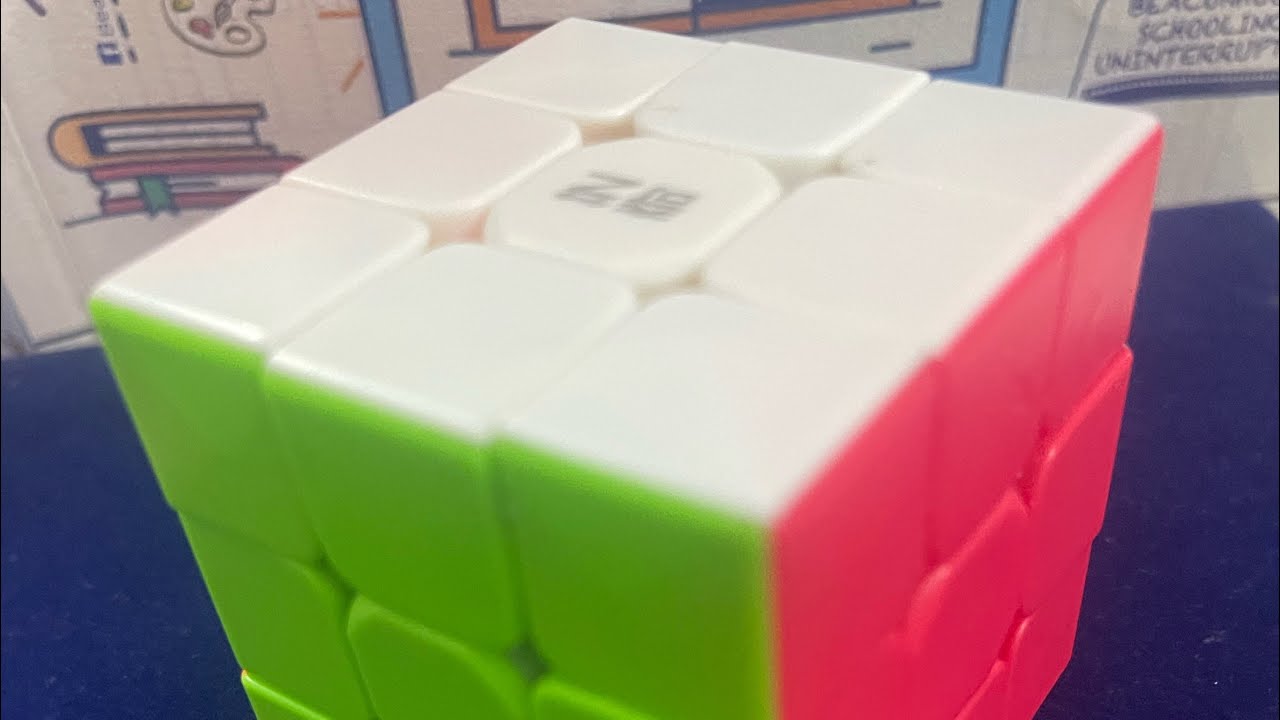 Solving a robix cube (best time) - YouTube