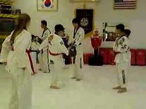 Tae-Kwon-Do Red Belts: Kicking Combination - YouTube
