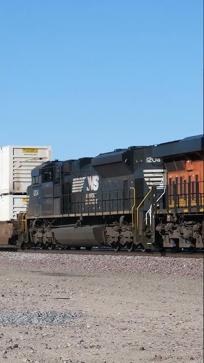 BNSF 6505 EB STACK TRAIN WITH NS POWER 12-8-2021 - YouTube