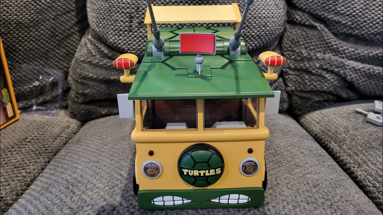 Teenage Mutant Ninja Turtles NECA Turtle Van Review TMNT - YouTube