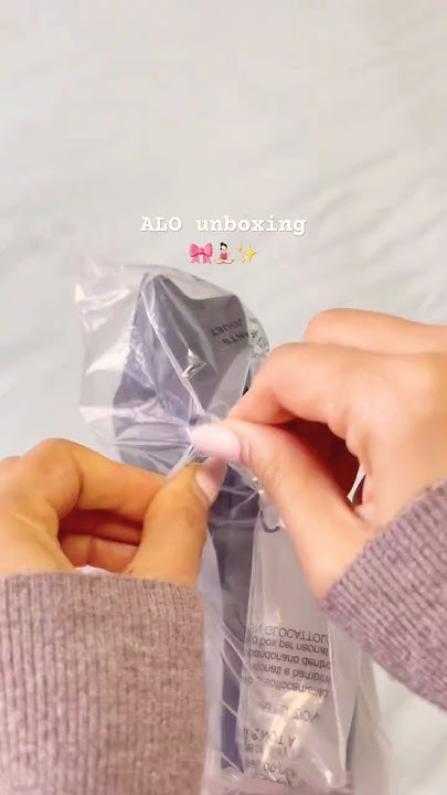 Alo unboxing haul🫶🏻 #Unboxing #mysterybox #alo #AmazonFinds #UnboxingVideo #ShoppingHaul #haul ...