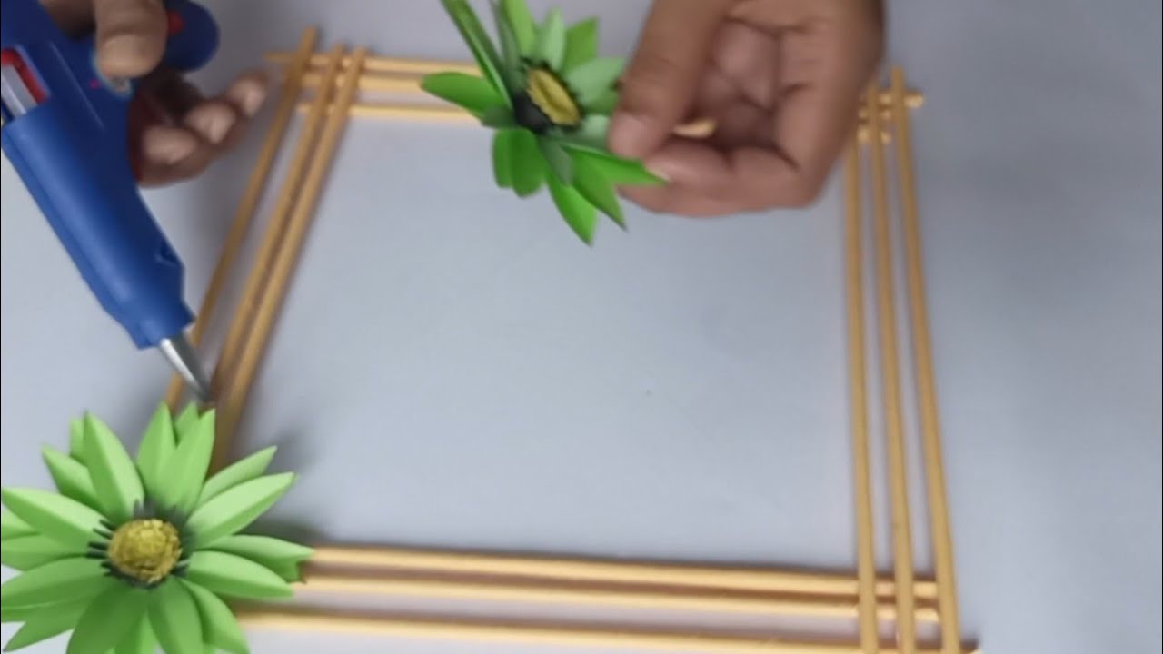 wall hanging craft ideas | beautiful wallmate with paper...wall decor ...