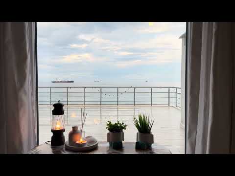 ☁️ Sessiz Deniz, Hafif Dalgalar ve Loş Atmosfer | 4K Relax Video