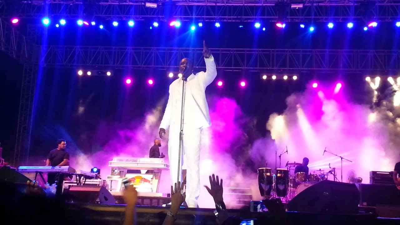 Akon live in Muscat - YouTube