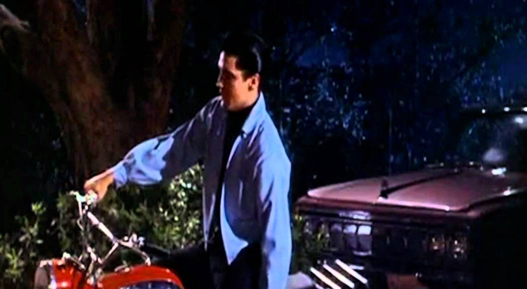 Elvis Karate in Roustabout - YouTube