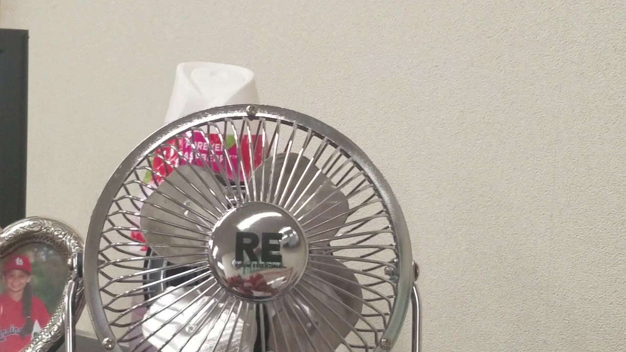 Room Essentials Fan - YouTube
