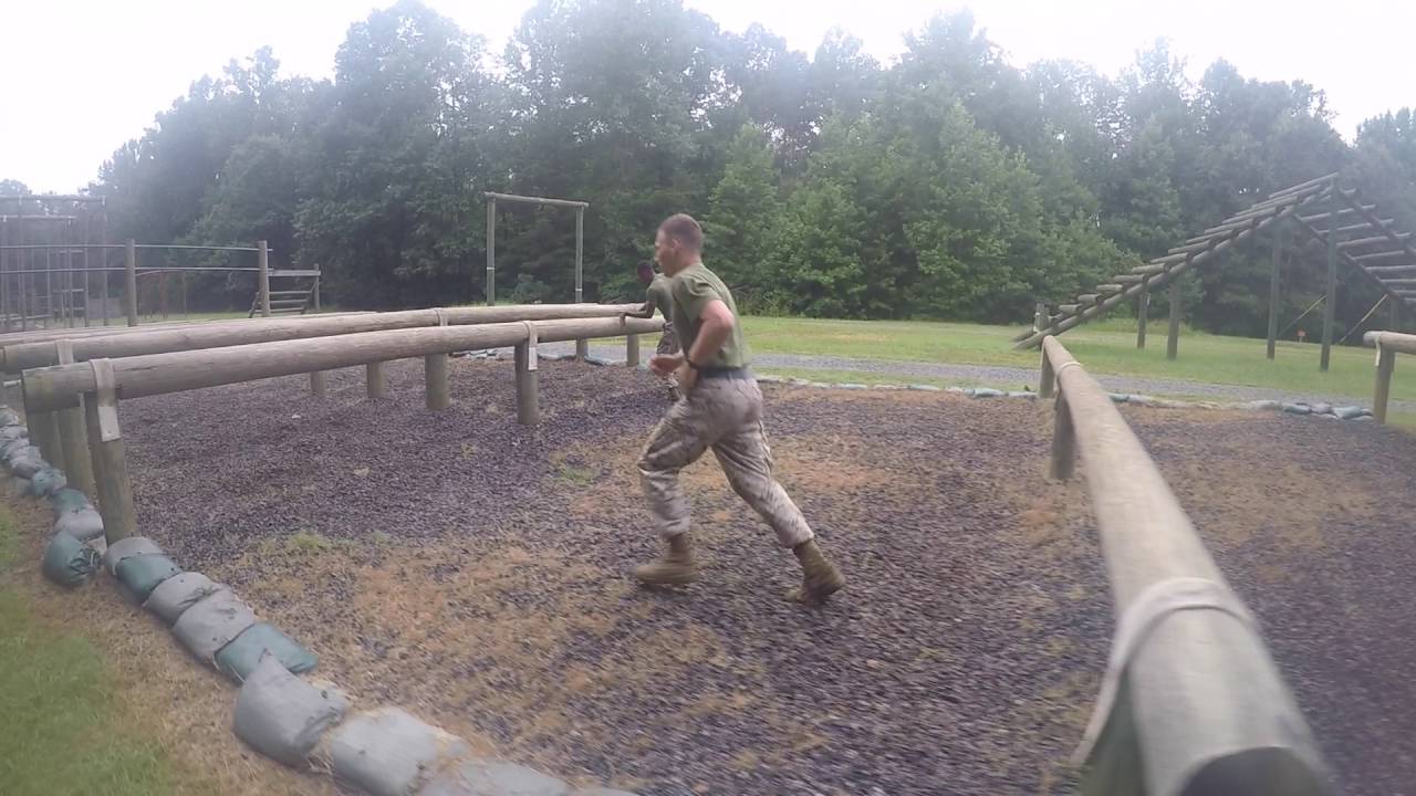 U.S. Marine Corps Obstacle Course - YouTube
