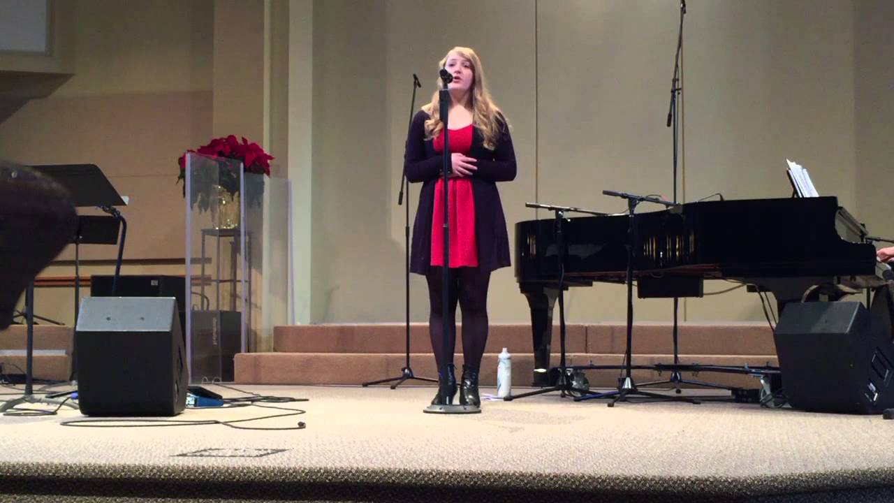 Hannah Stinson, Soprano, singing Moonfall by Holmes - YouTube