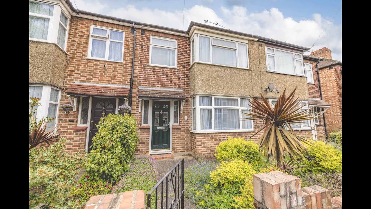 Old Farm Road - West Drayton - YouTube