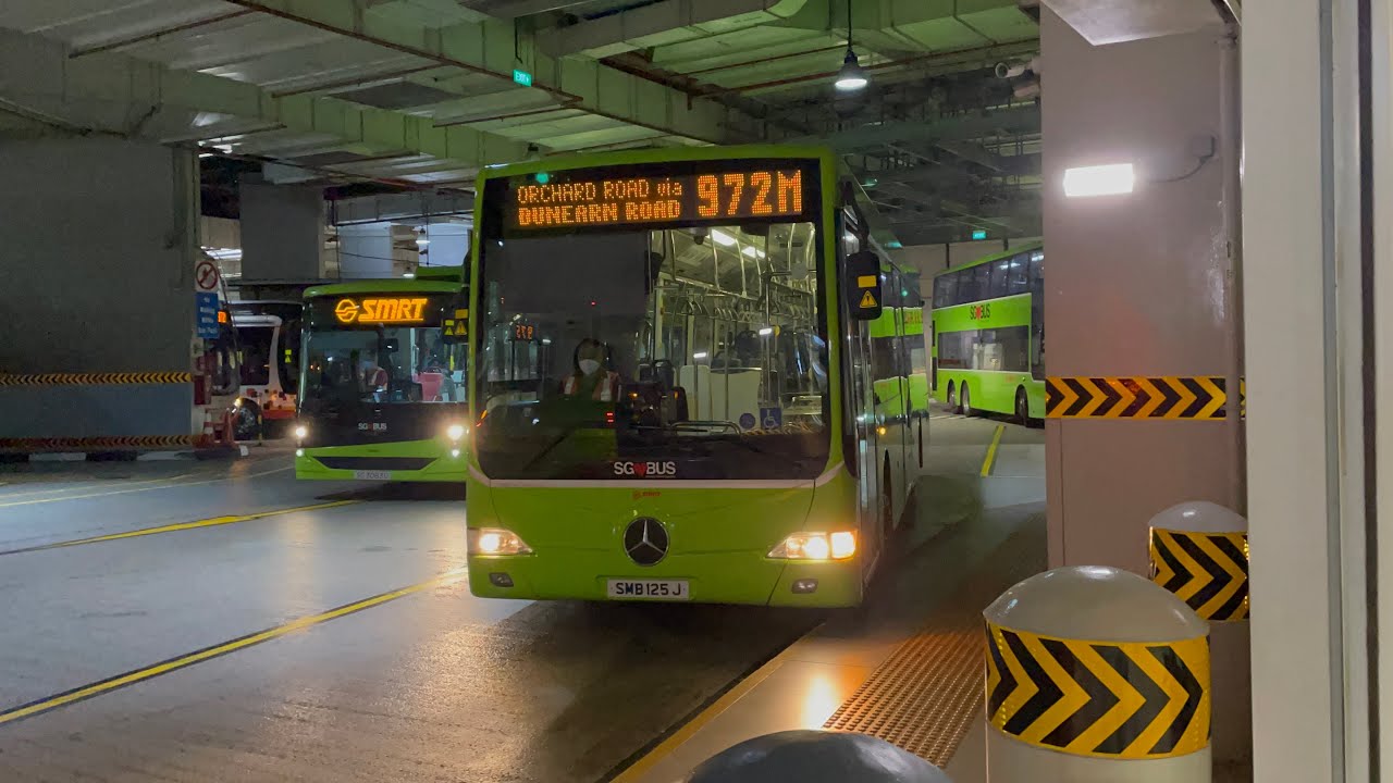 SMRT Buses Mercedes-Benz OC500LE (Batch 2) SMB125J on Service 972M ...