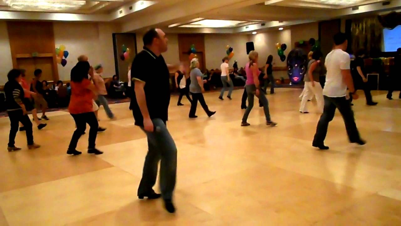 Run The World - Line Dance - YouTube