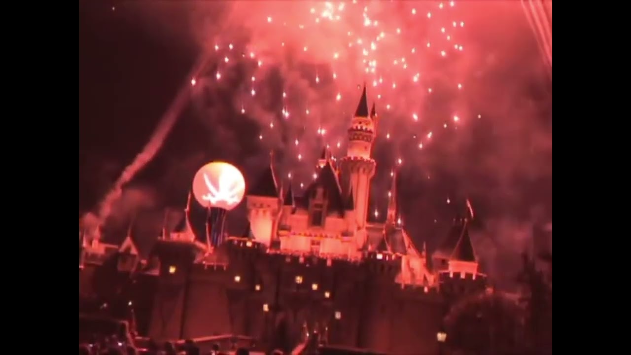 Disneyland Halloween Screams Fireworks (FULL SHOW) (September 26, 2009 ...