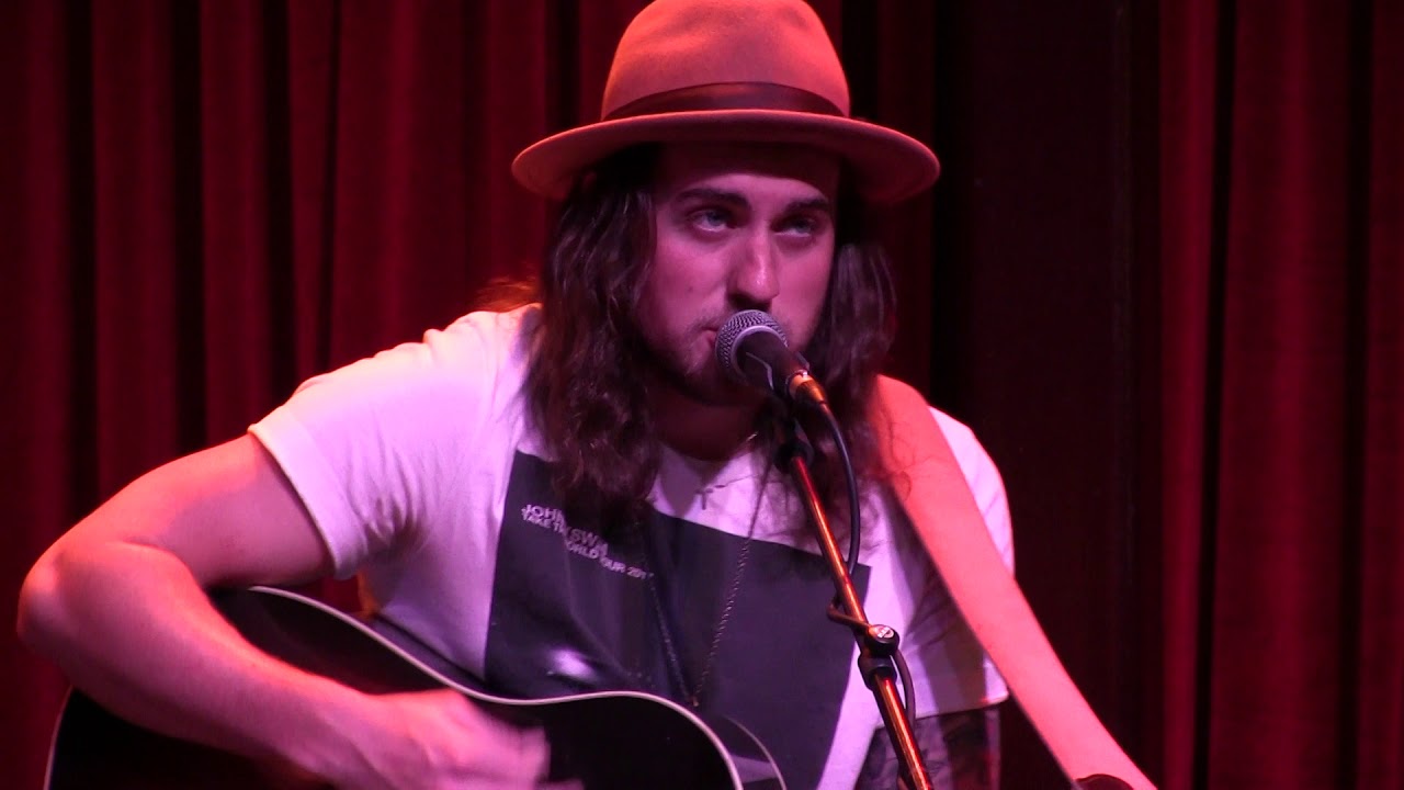 Hunter Callahan @ Best of Unknown Athens w/ Liam Parke 5/2/18 - YouTube