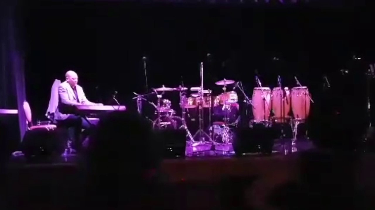 Yan Carlos Artime & "Timbalive" - YouTube