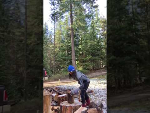Farm girl workout - splitting wood - YouTube