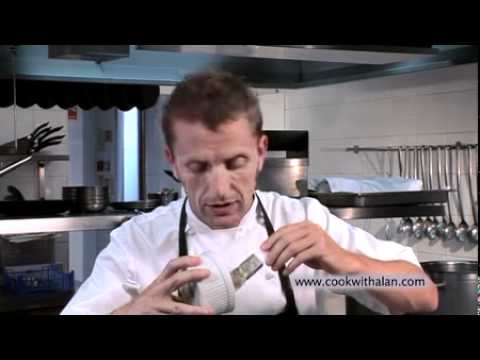 Thermomix - Cinnamon Apple Soufflé with Alan Murchison - YouTube