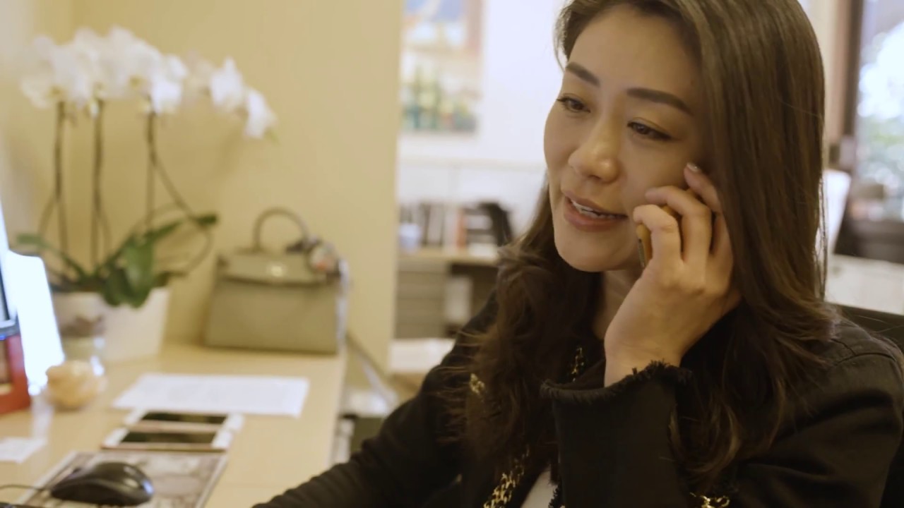 Meet the Renna Shee Team - YouTube