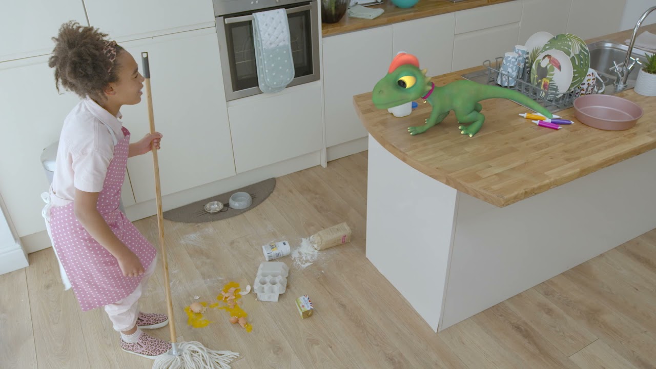 My Petsaurus CBeebies - MESSY PAWS - Clip - YouTube