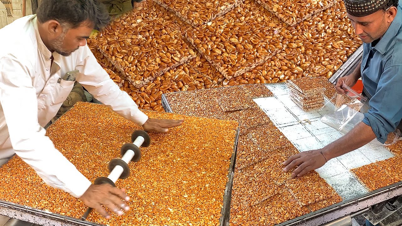 PEANUT CHIKKI RECIPE | Live Moongfali Making Skills | Street Food ...