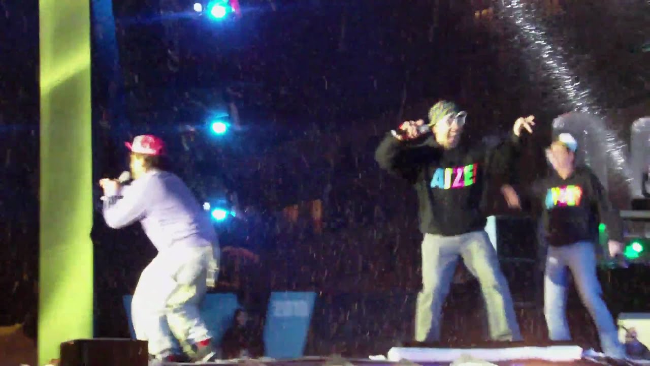 Die Atzen live in Berlin zu Silvester Welcome 2010 - YouTube