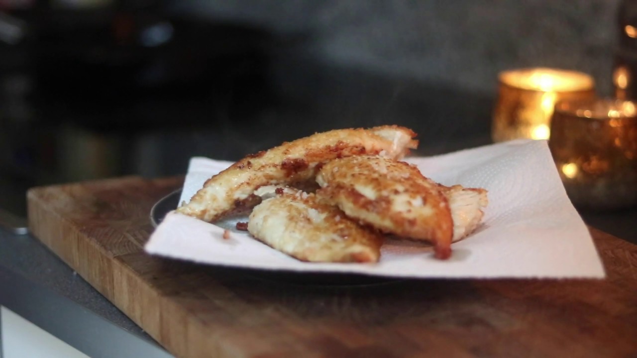 Kyllingeburger med paneret kylling og chilimayo - YouTube