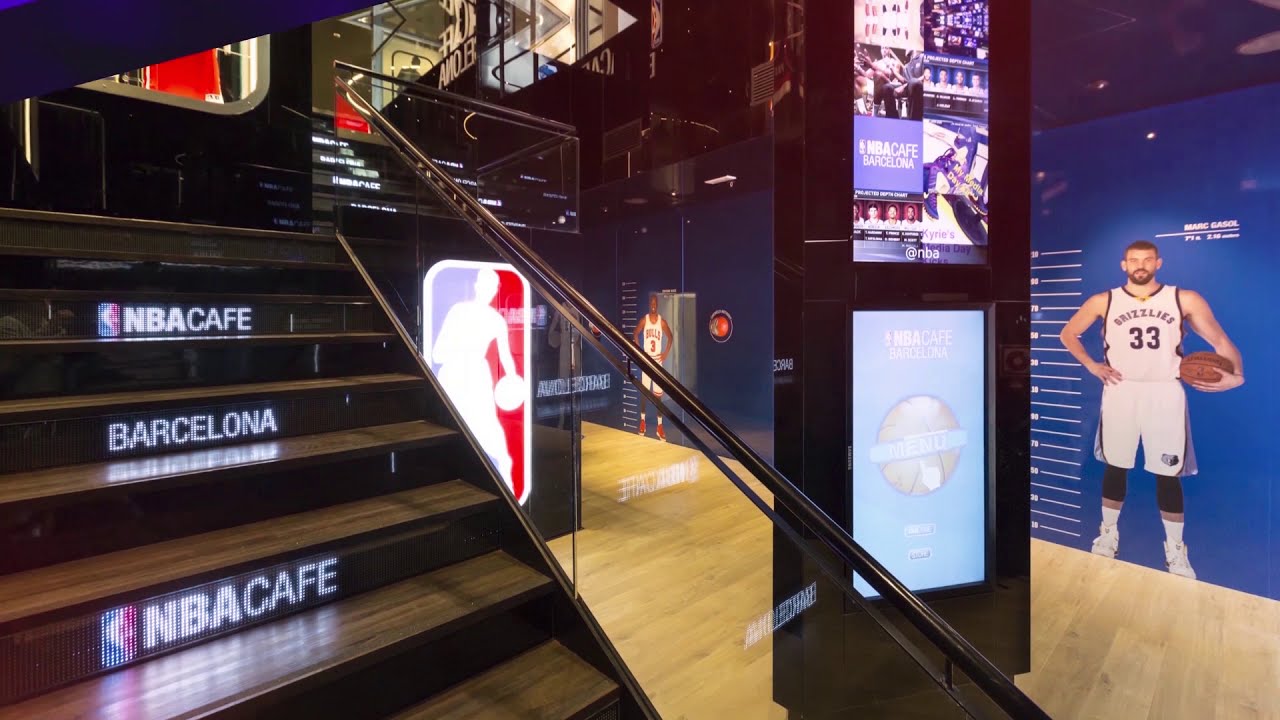 360 LED Experience | NBA Café Barcelona - YouTube