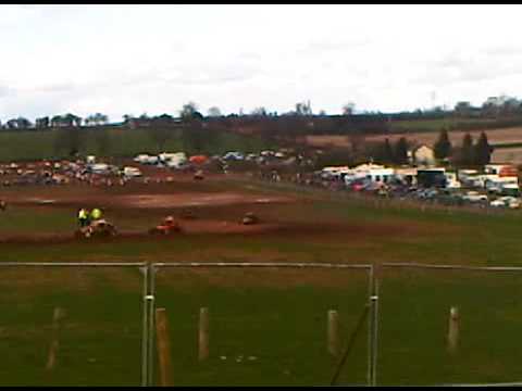 Autograss Class 10 Hereford meet 04/04/2010 - YouTube