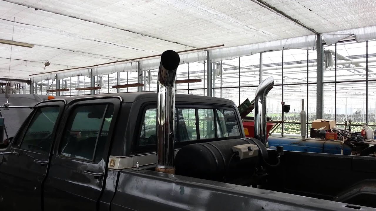 Chevrolet C30 1978 Dually 454 Stacks Sound - YouTube