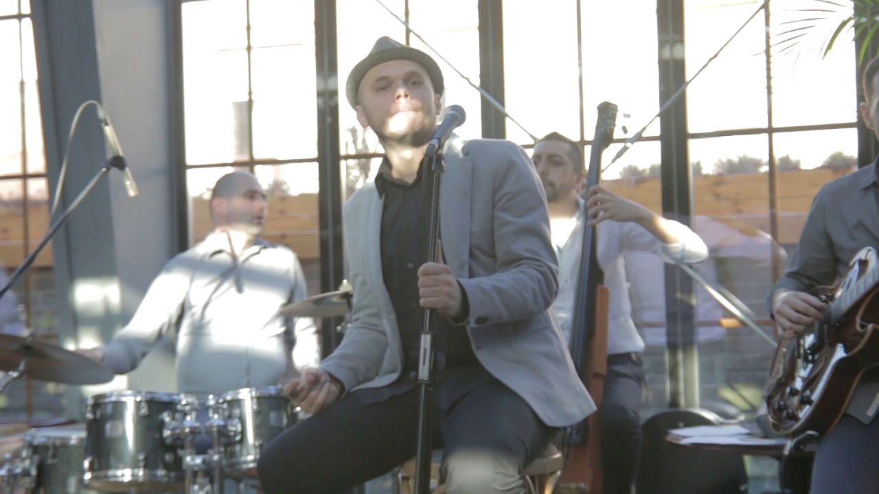 Pop Goes Jazz - Use Somebody (live at Nomad Skybar) - YouTube