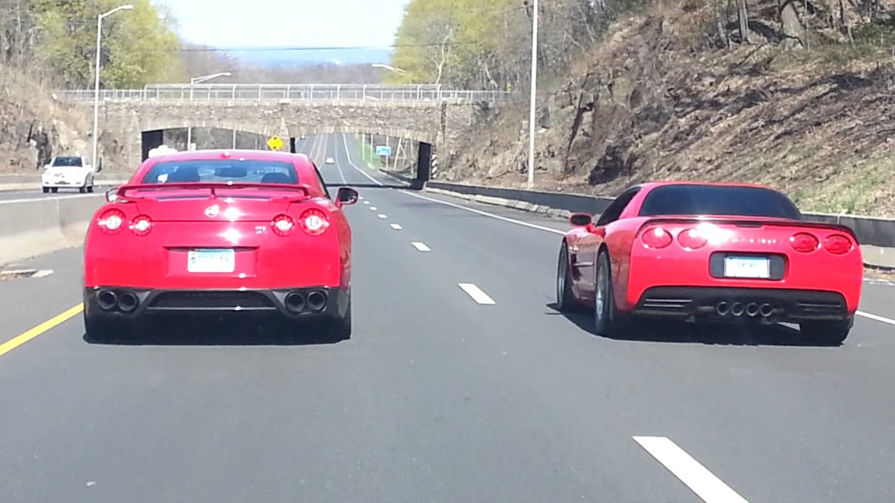 C5 vs GTR - YouTube