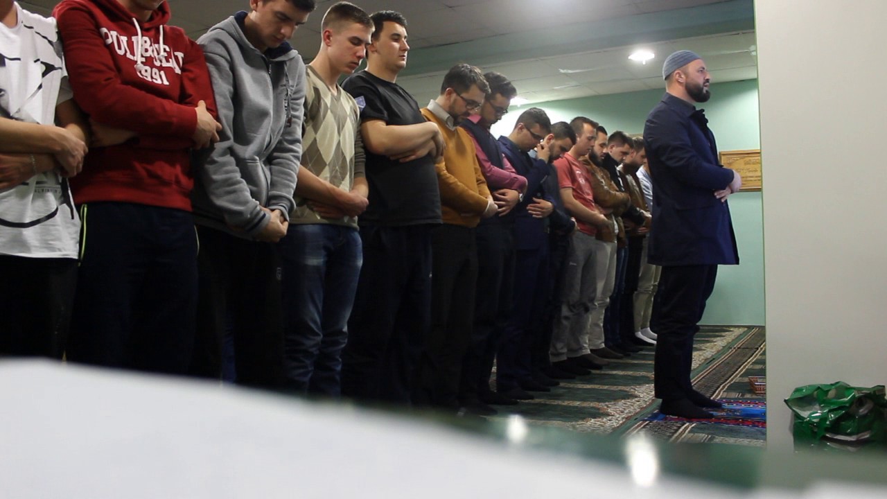 Jacija - namaz - YouTube