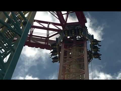 Riding the scream, at Six Flags Fiesta Texas - YouTube