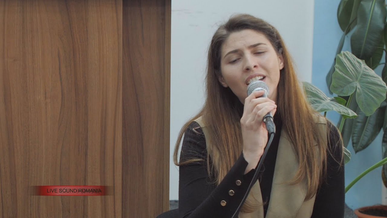 Magda Maris - Isus, iubire curata | Muzica crestina | Live 2020 - YouTube
