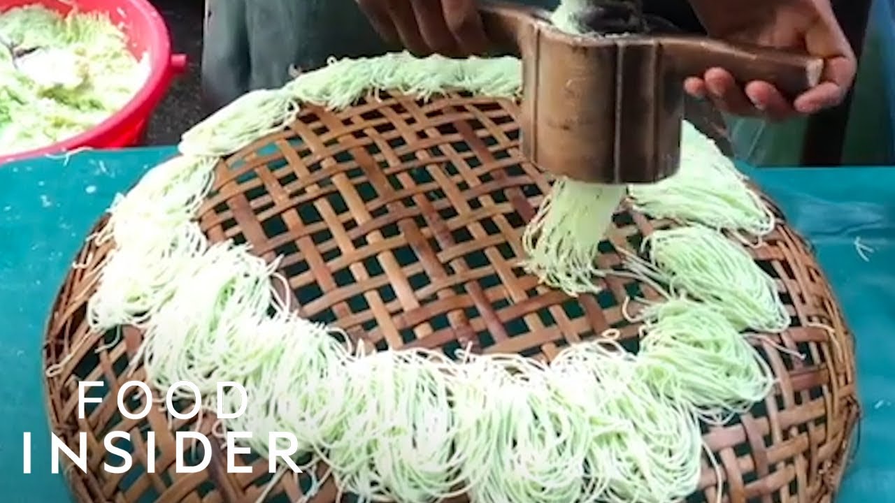 Pressed Rice Cakes Are A Favorite Southeast Asian Dessert - YouTube