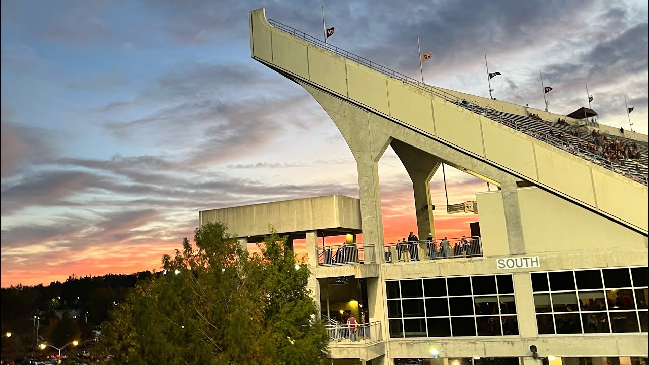 Virginia Tech Enter Sandman Full Intro - Thursday Night Football ...