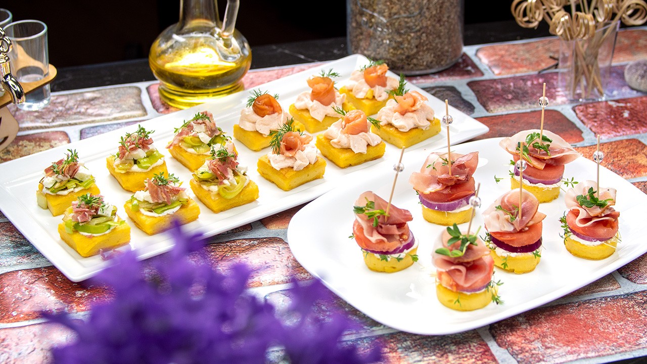 How to make mini soft snacks. Italian Polenta and mini rusks recipes ...