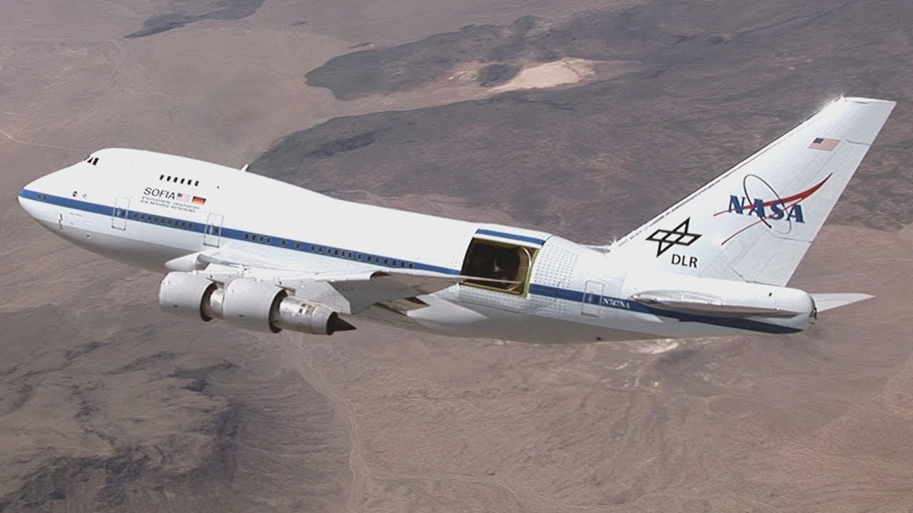 A TELESCOPE ON A PLANE!? - NASA Social SOFIA Tour - YouTube