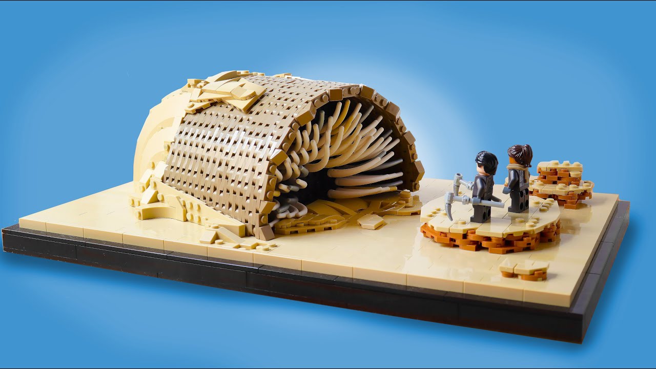 I made a LEGO Sandworm from DUNE - YouTube