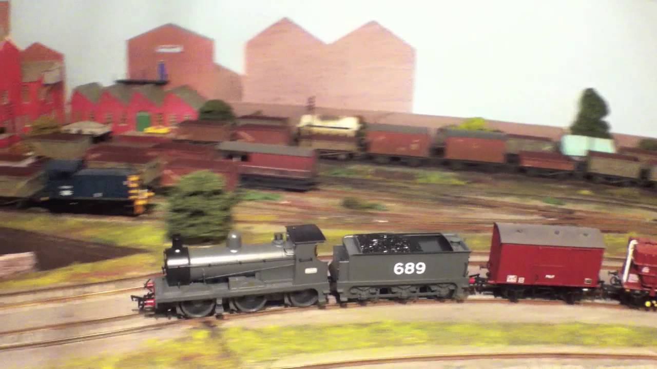 Two Bachmann C class in SECR livery on Trinity Road - YouTube