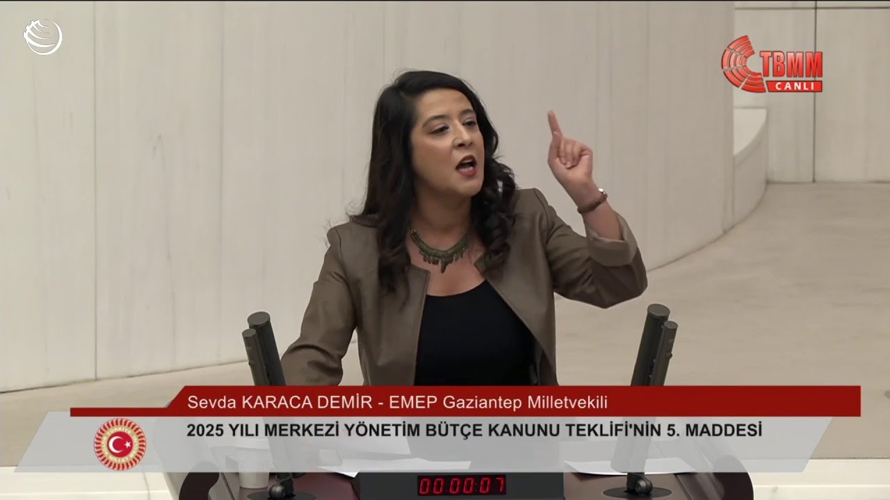 Sevda Karaca: "Okullara sabun koyamayanlar 'Ortadoğu'yu fethedeceğiz ...