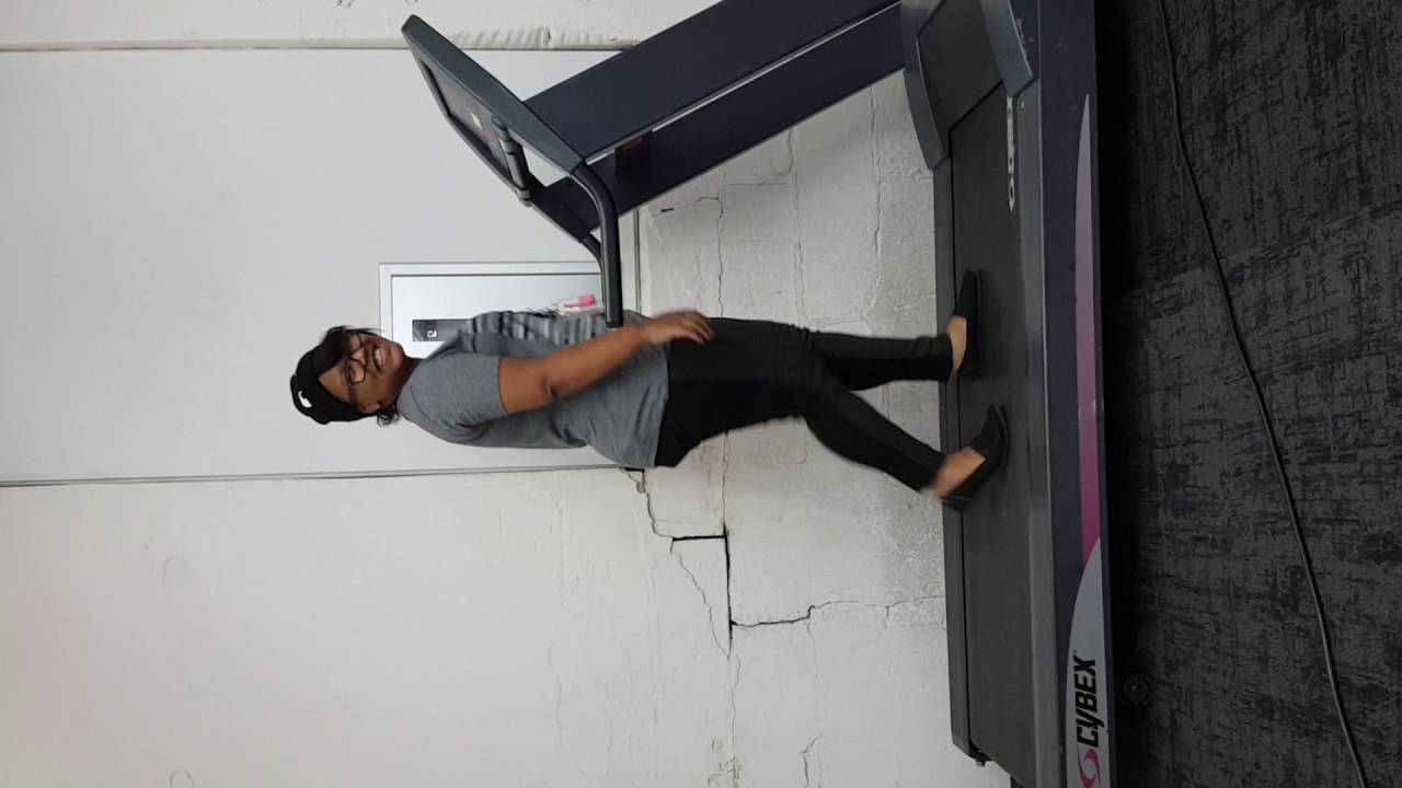 Walk Cycle Reference Video (slow, relaxed) - YouTube